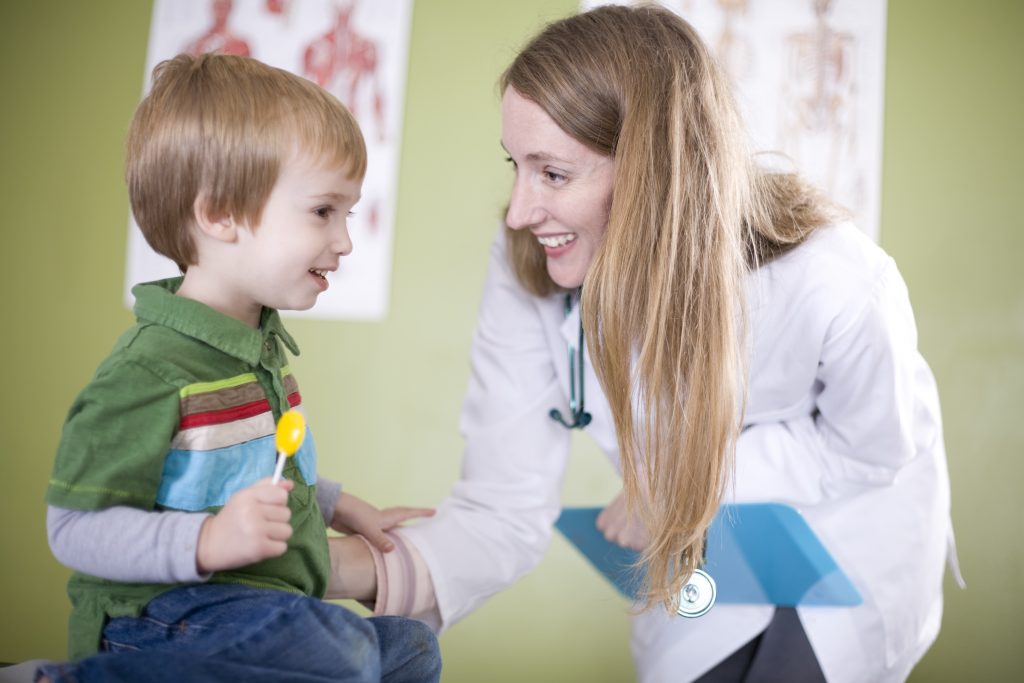 Peditrician and child - BCBST News Center
